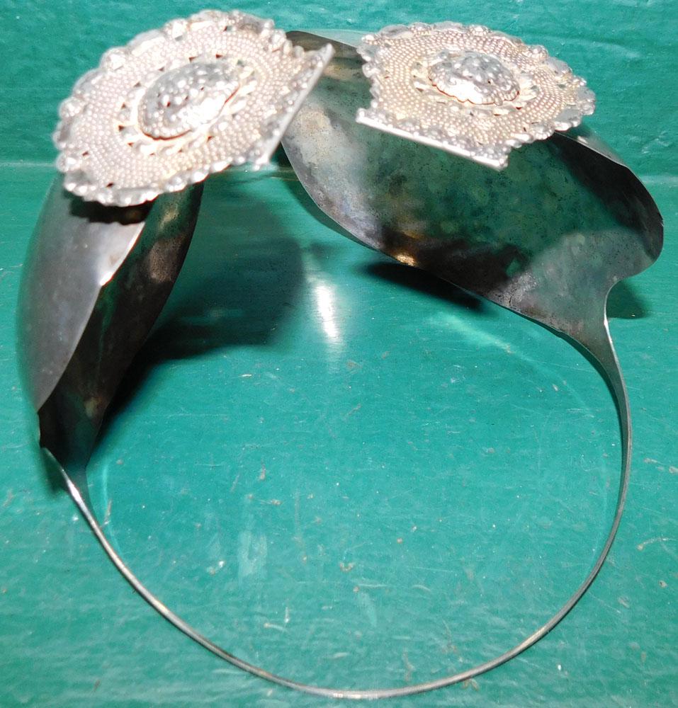 19th C Silver Oorijzer "ear Iron" Auction