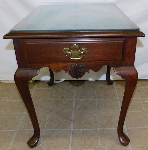 Cherry Queen Anne Style One Drawer End Table