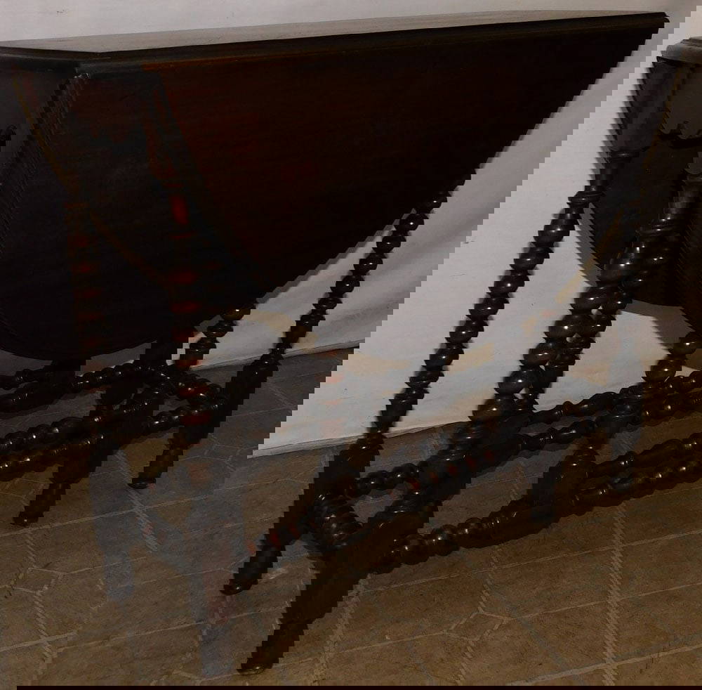 Antique Walnut Gateleg Table Auction