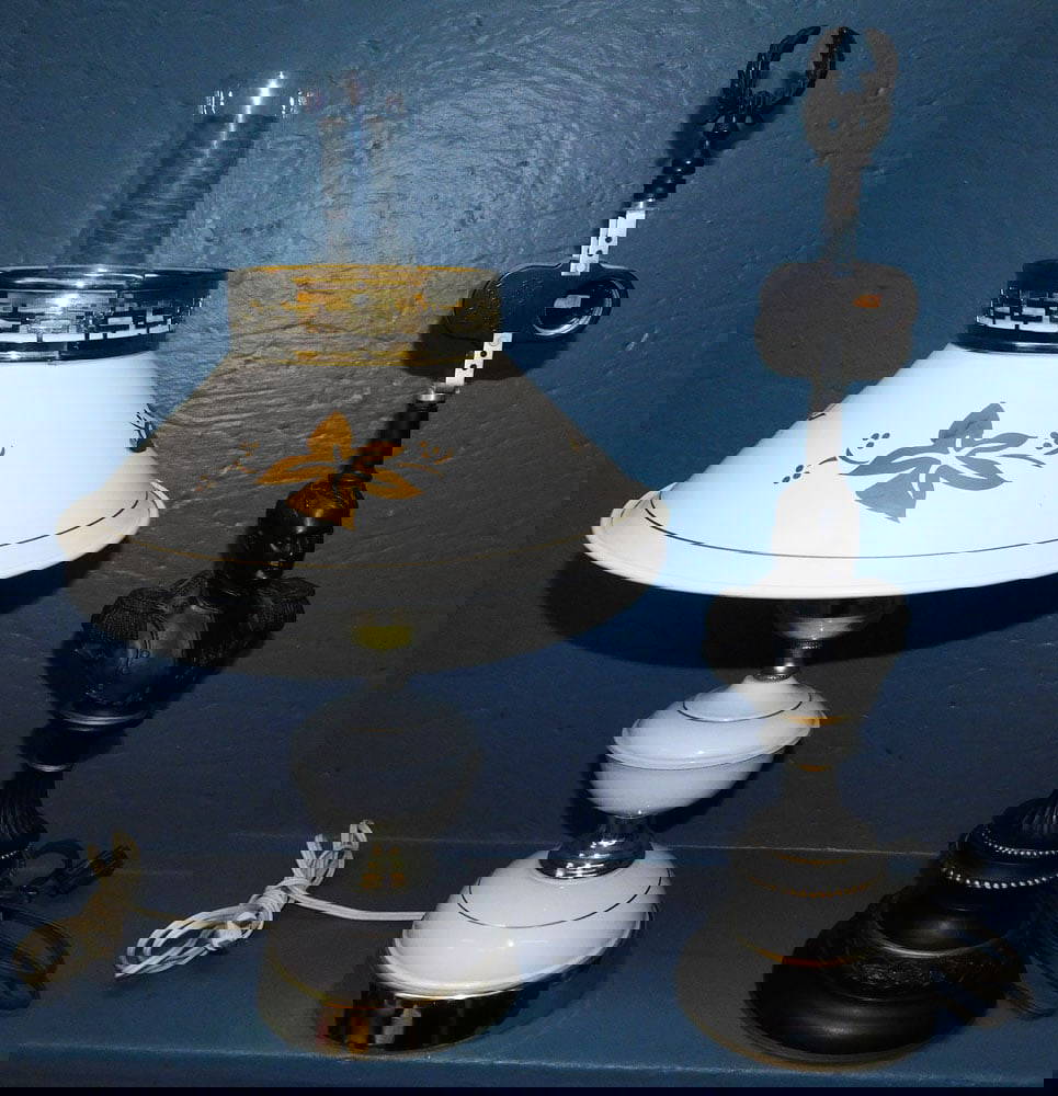 2 Painted Metal Lamps Auction