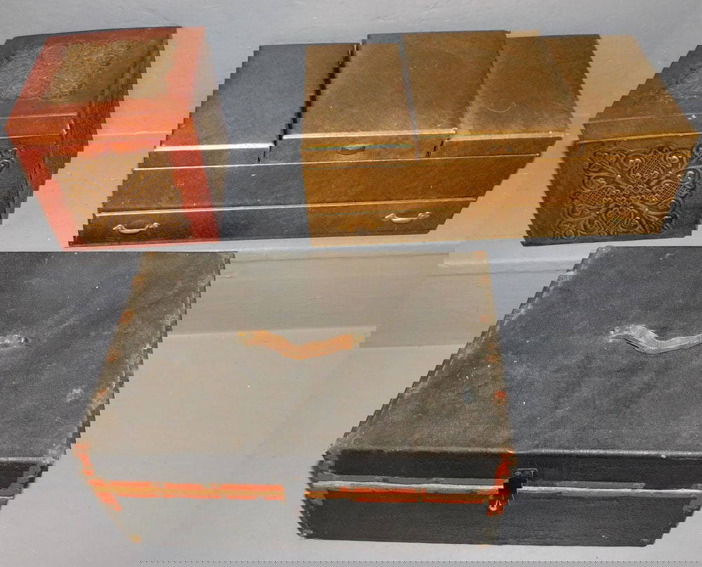 Lot Boxes With Contents Auction