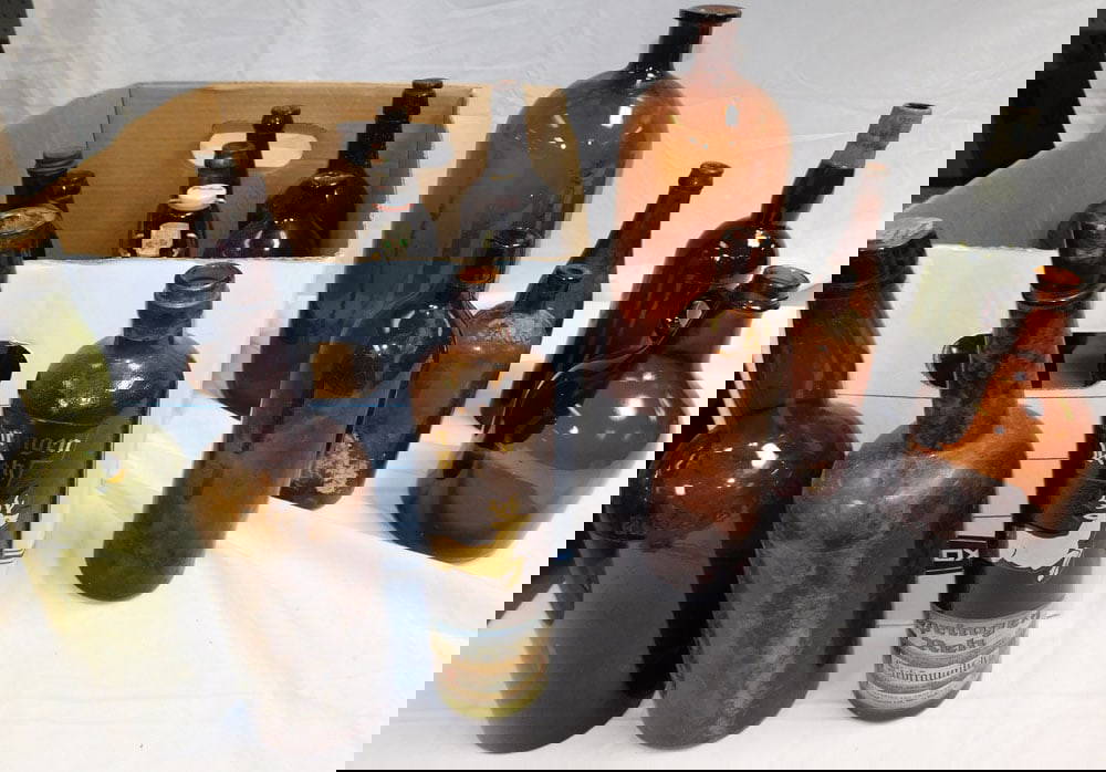 Lot Antique Amber Bottles Auction