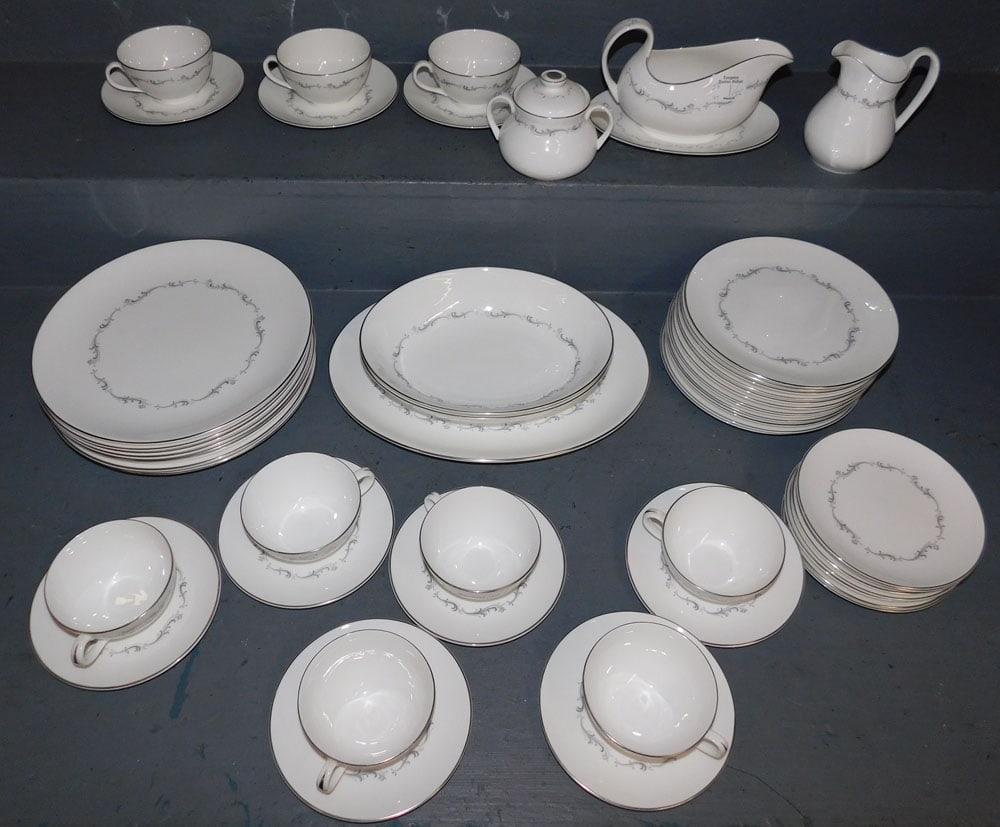56 Pieces Of Royal Doulton Coronet China Auction