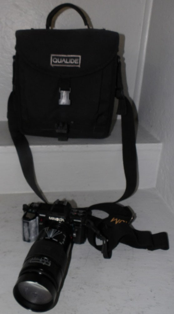 Lot Of Vintage Camera & Accessories - Jun 25, 2025 | Langston Auction ...