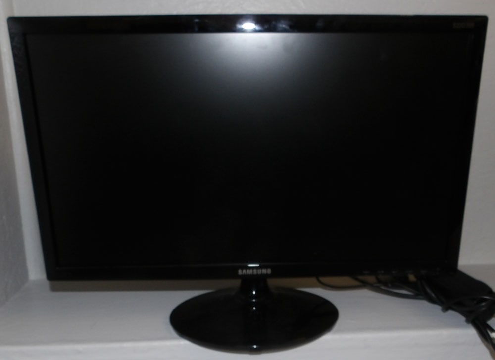 Samsung Computer Monitor Auction