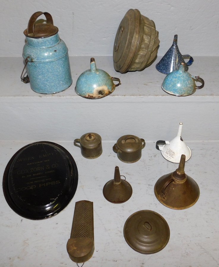 Coll Of 13 Small Molds, Funnel & Mini Tin Items