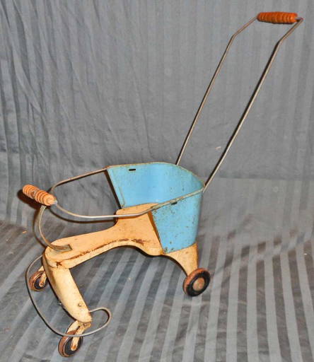 Vintage C. 1940s Metal Turner Doll Stroller