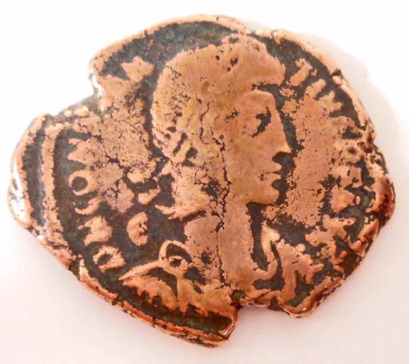 C. 100 Ad 500 Ad Roman Bronze Coin