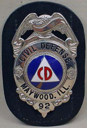 131: WW2 CIVIL DEFENSE BADGE - MAYWOOD, IL