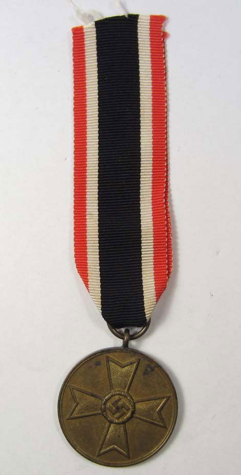 German Nazi Fur Kriegs Verdiean 1939 Medal W/ Ribbon