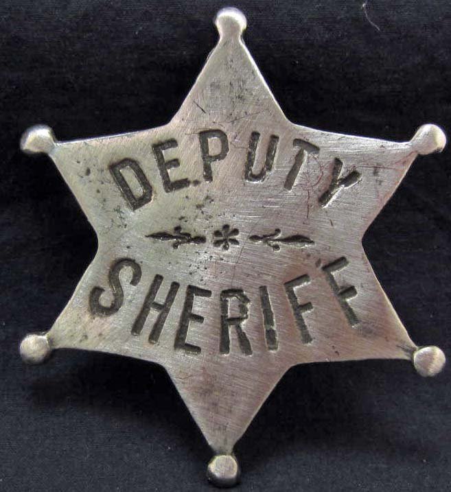 14352 - DEPUTY SHERIFF METAL COLLECTIBLE BADGE