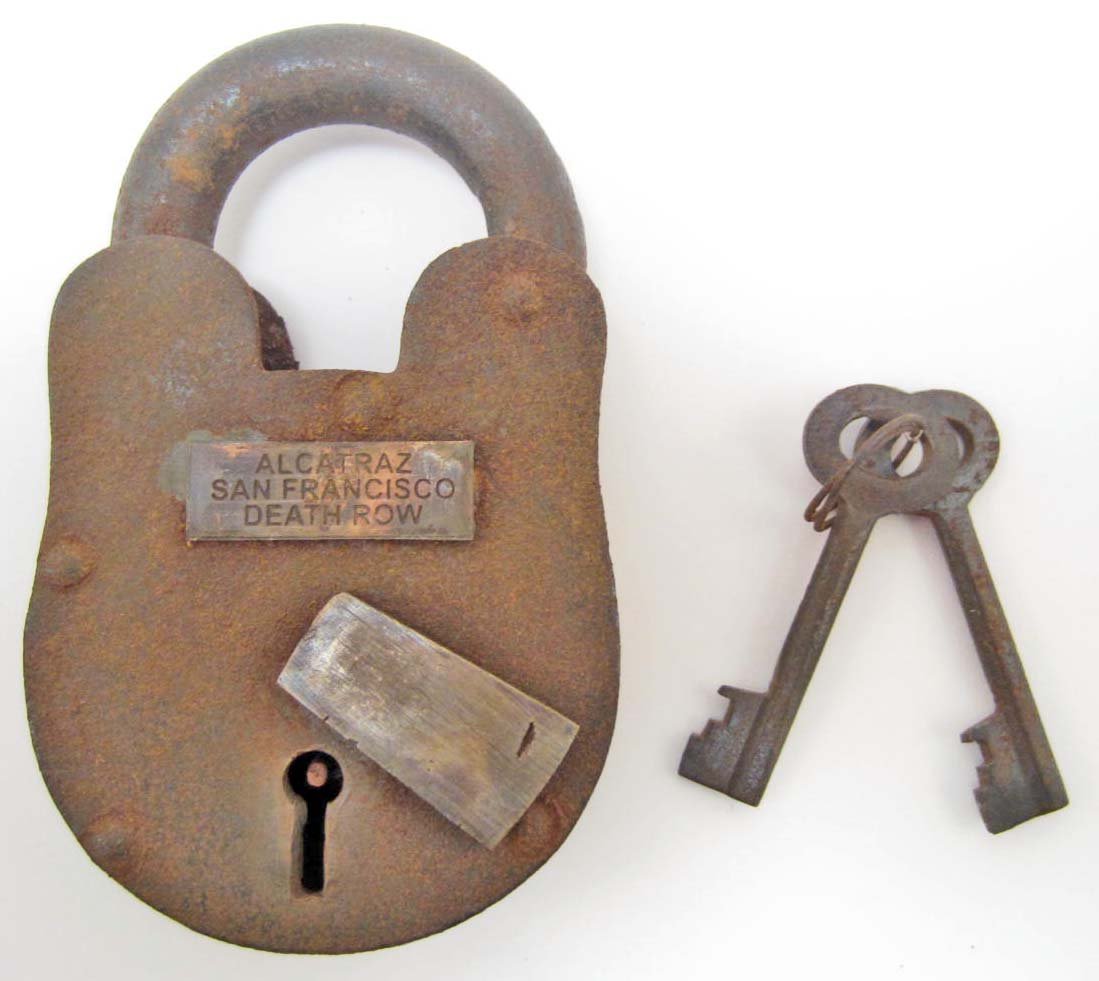 Alcatraz San Francisco Iron Padlock W/ Keys