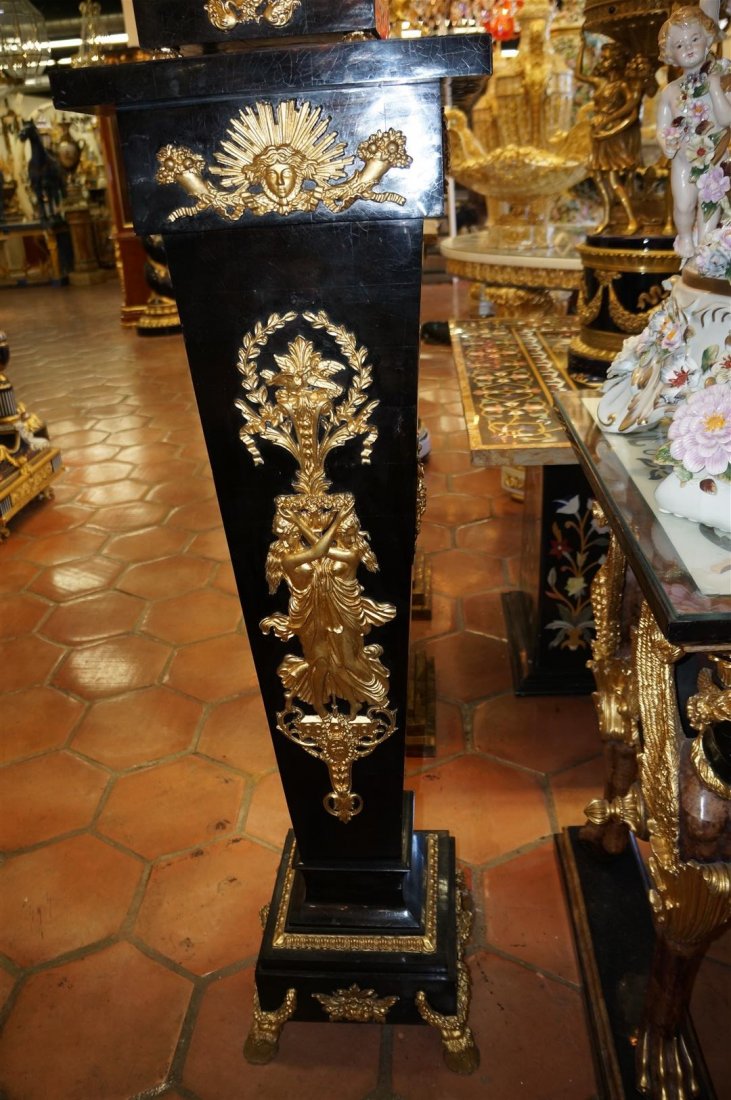 J. Sugarman Auction Corp. - Decorator Showroom Gallery Day 2