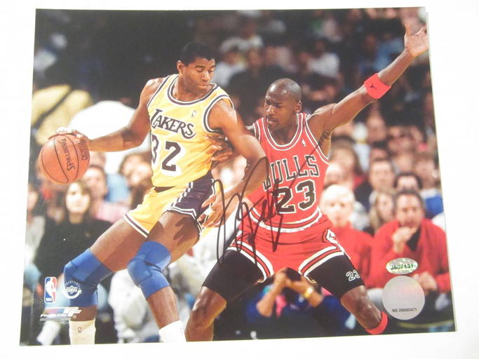 Michael Jordan signed photo - Apr 30, 2016 | J. Sugarman Auction Corp ...