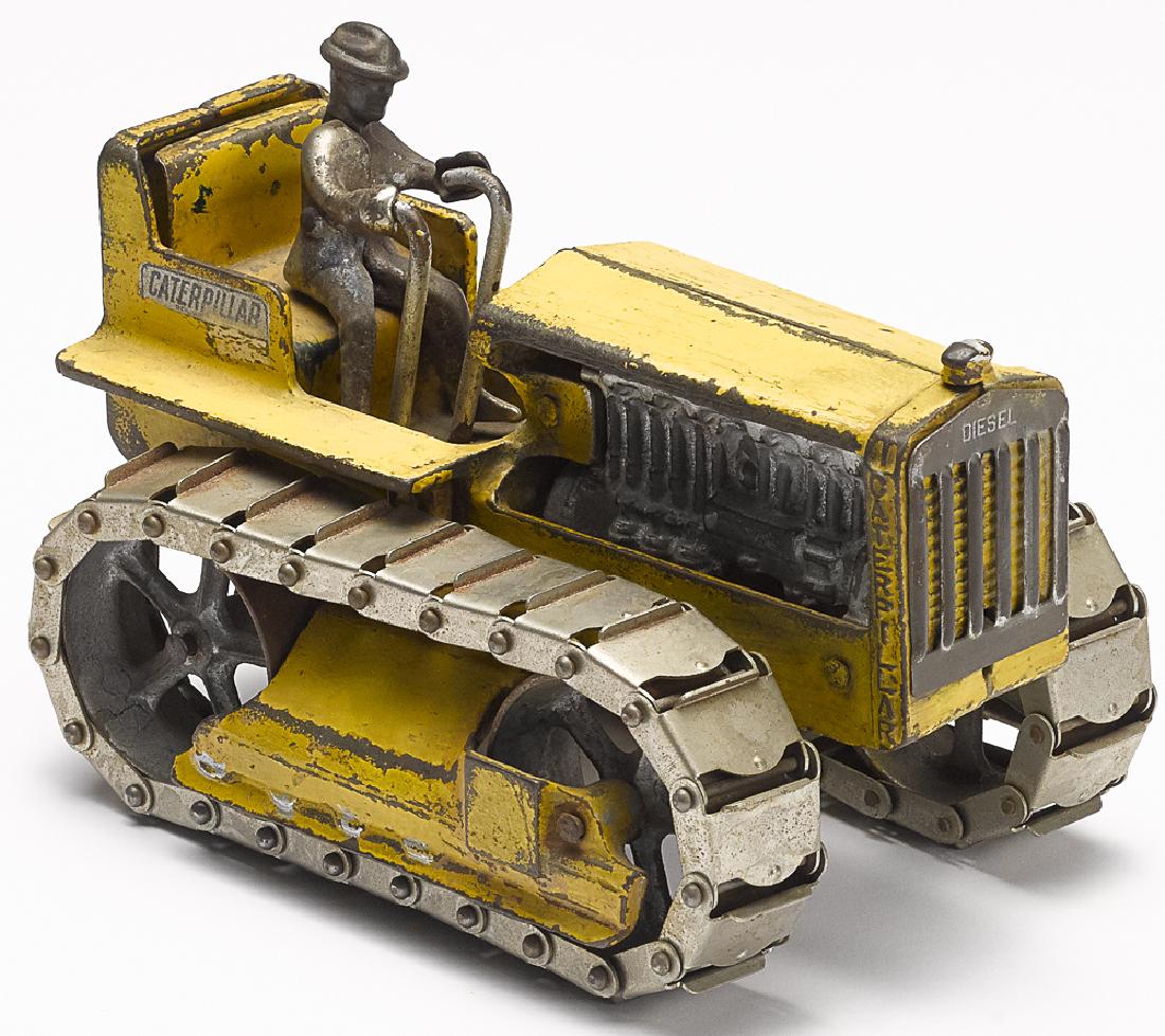 Arcade cast iron Caterpillar Diesel tractor - Mar 24, 2018 | Pook ...