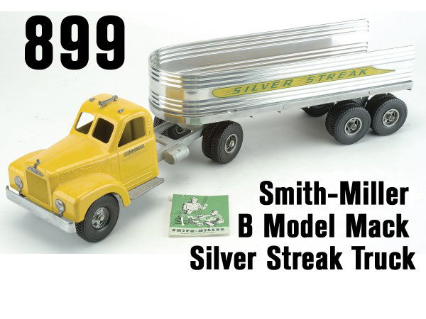 899: Smith-Miller B Model Mack Silver Streak Truck