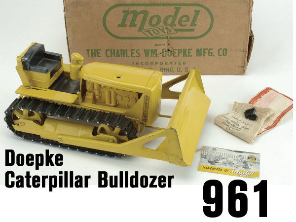 961: Doepke Caterpillar Bulldozer with box