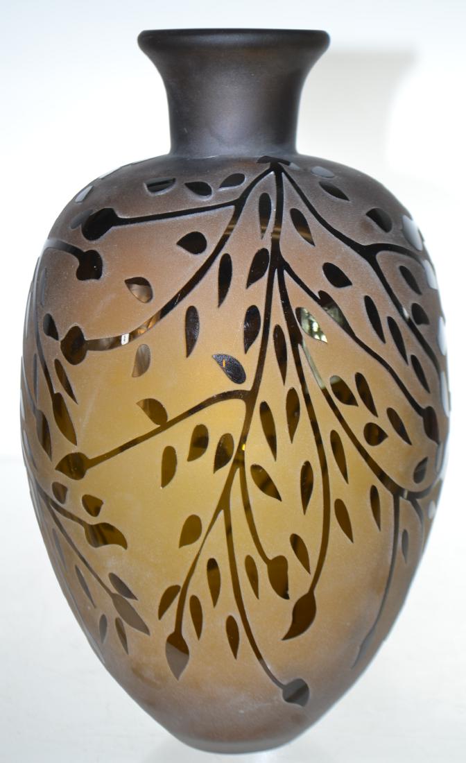 Tozai Cameo Glass Vase