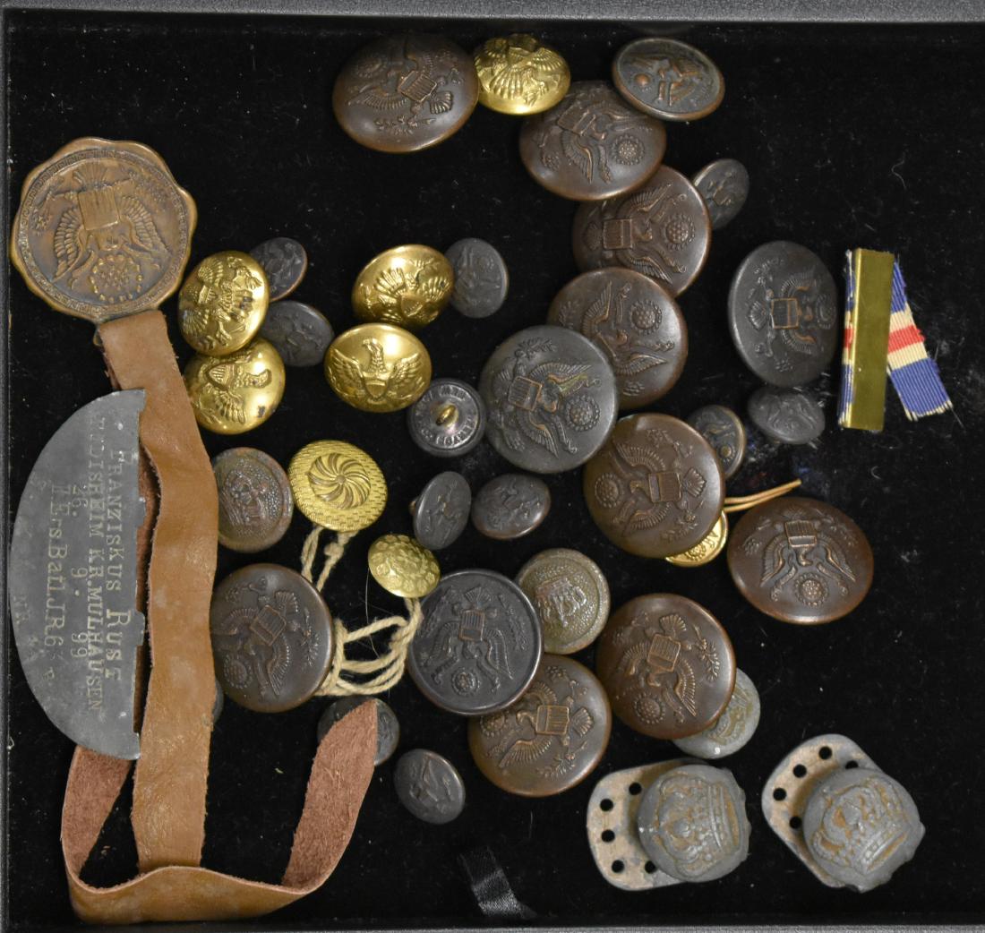 Collection Of Ww1 & Ww2 Military Buttons