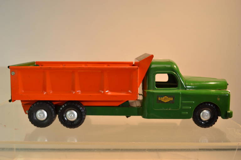 Vintage Structo Dump Truck