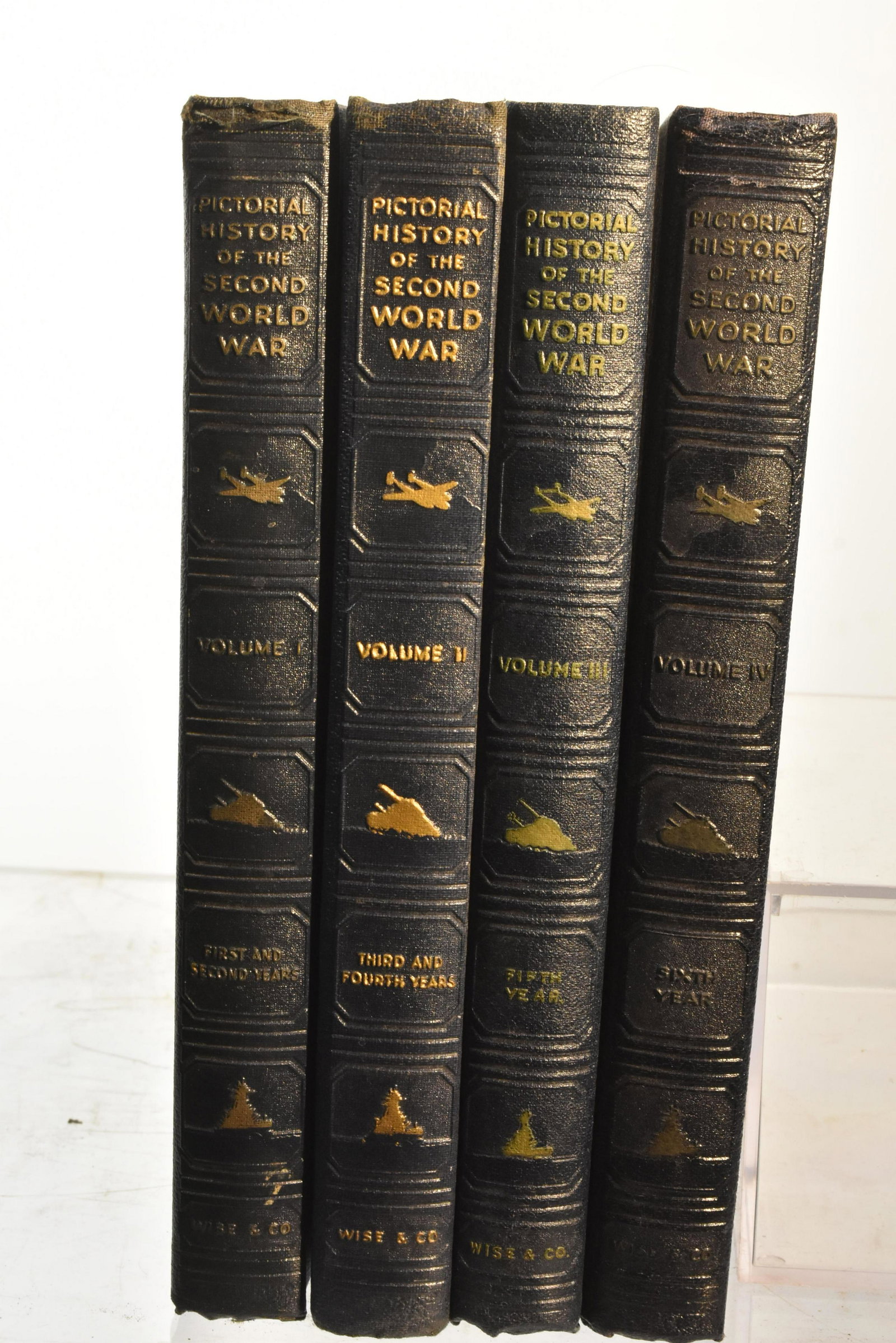 (4) Pictorial History Of Wwii Books