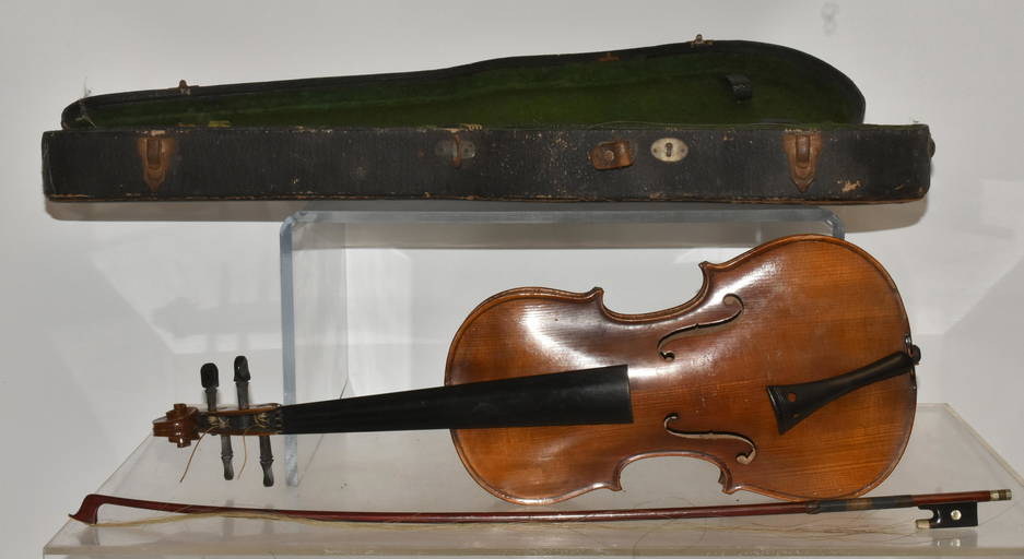Vintage German Violin With Bow