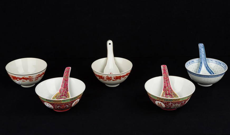 20th C Chinese Porcelain (Bowls, Spoons) (#0118B) on May 13, 2022 ...