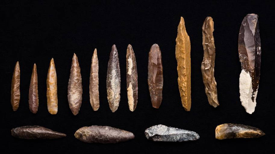 Mesolithic Uniface Knives, Points & Scrapers (#0128) on Sep 30, 2022 ...