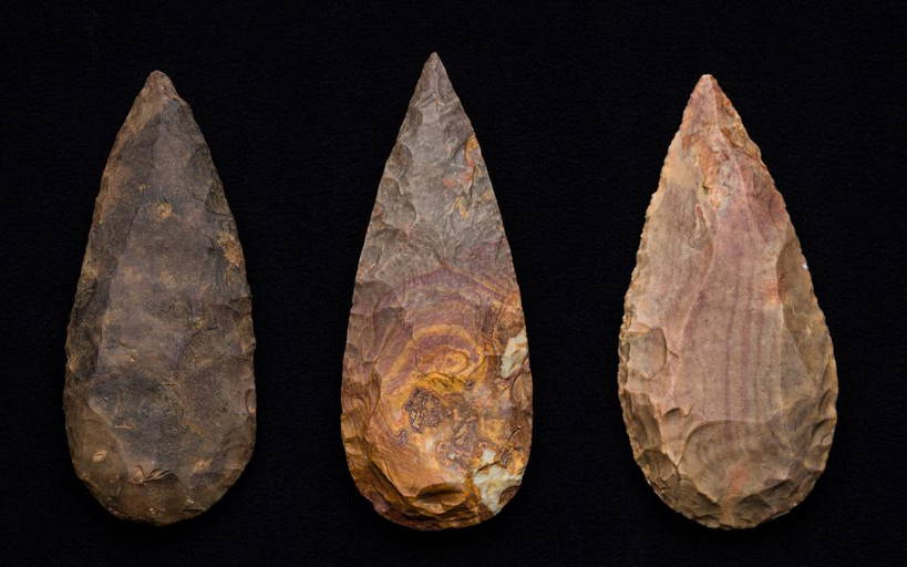 Neolithic Fine Grade Tilemsi Knives From Mali