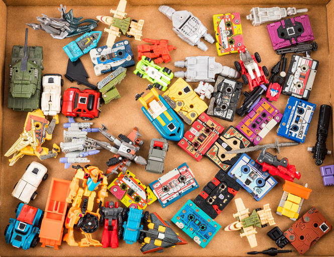Small Transformer Toys (#0873) on Jan 13, 2023 | Keystone Auction LLC in PA