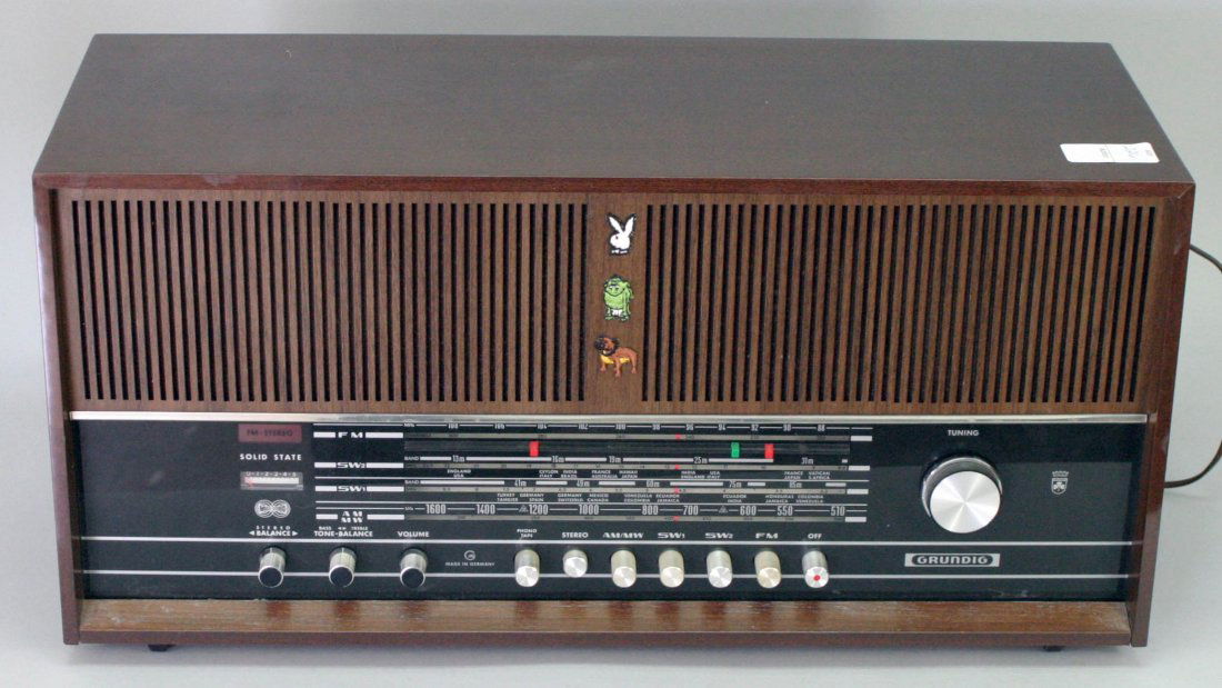 226: Grundig Vintage Radio Model RF260u