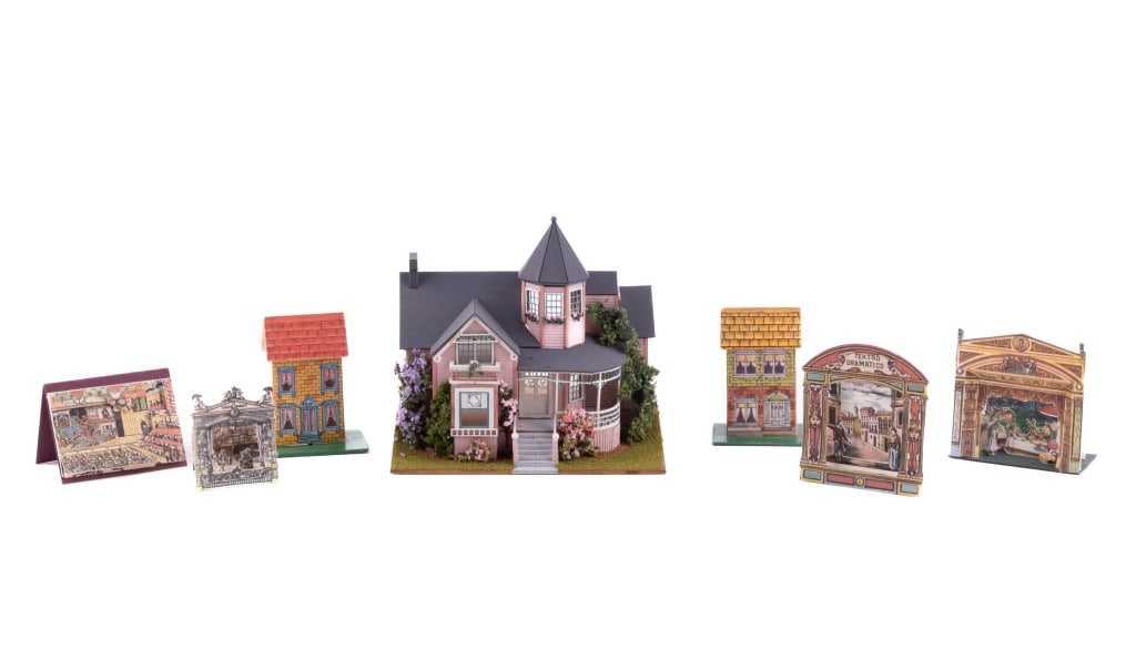 Pat Russo Miniature Dollhouse & Other Miniatures Auction