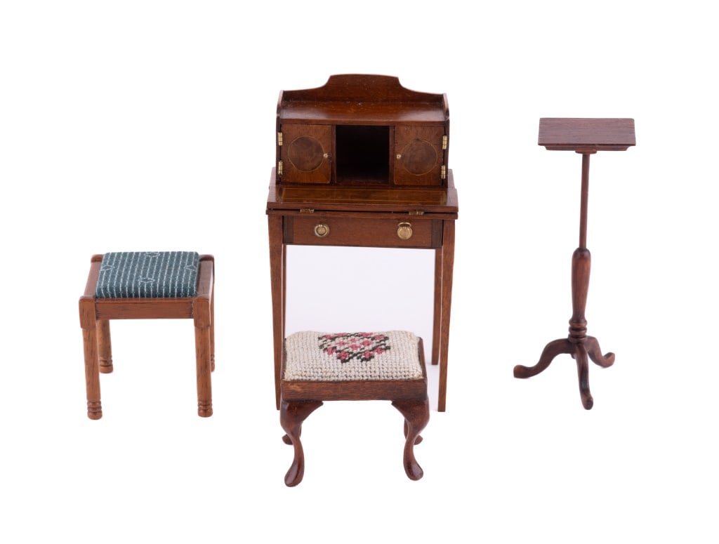 Patrick Puttock Desk & Other Furniture Miniatures Auction