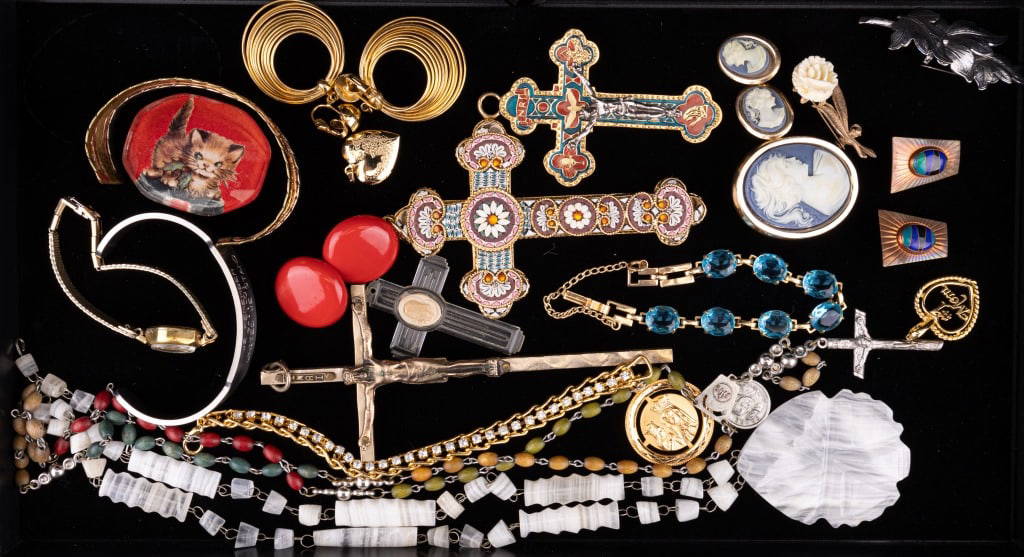 Vintage Estate Jewelry Collection Auction