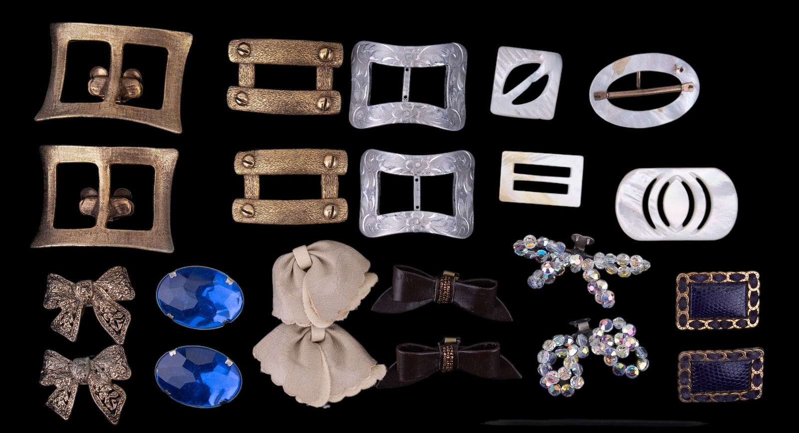 Vintage Fur Clips And Buckles Auction
