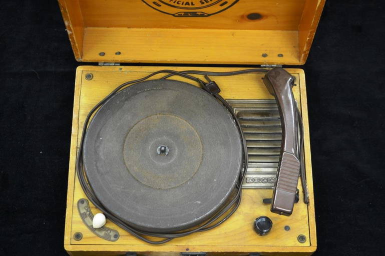 Lone Ranger Record Player - Sep 27, 2014 | Keystone Auction LLC in PA