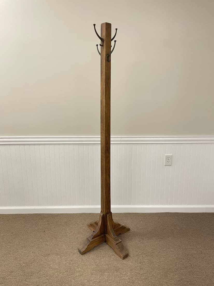 Mission Oak Coat Tree W/ Heavy Duty Base Auction