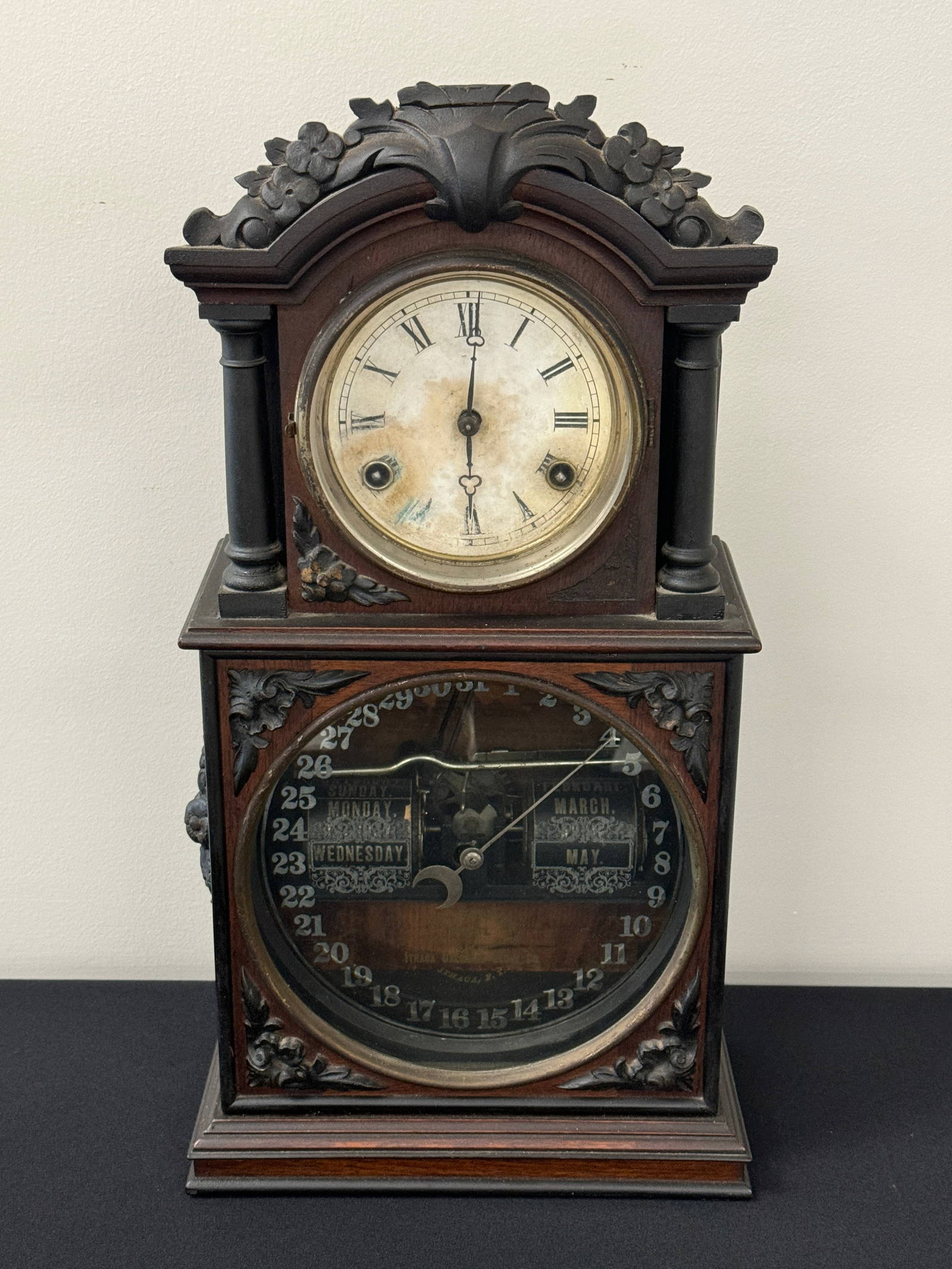 Ithaca Calendar Parlor Clock No. 3 1/2 Auction
