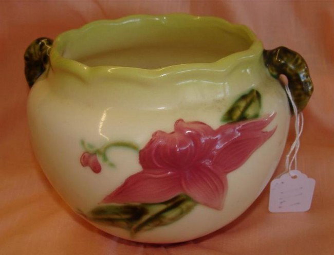 Signed Hull Art Pottery Vase # W7- 5 1/2". Fl