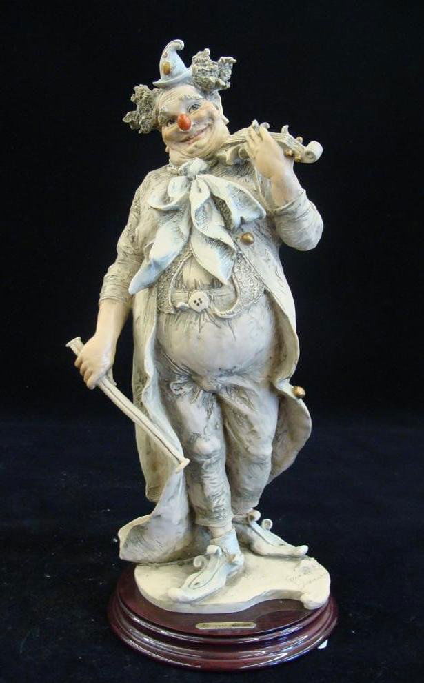 Giuseppe Armani Figurine: The Happy Fiddler; #1005T. Lt