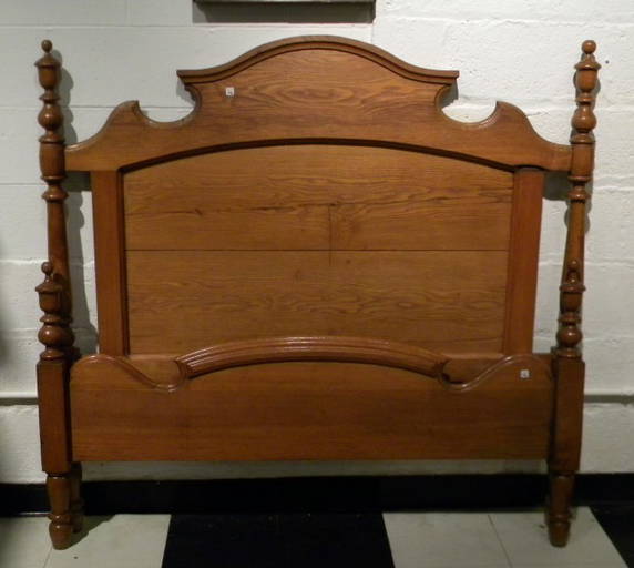 Victorian Full Size Oak Bed, Antique
