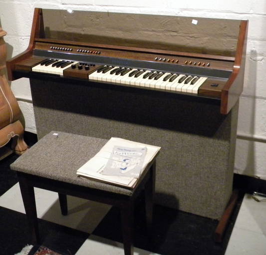 Vintage Baldwin "fun Machine" Electric Organ