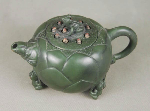 443: Chinese Zisha teapot attributed to Jiang Rong with