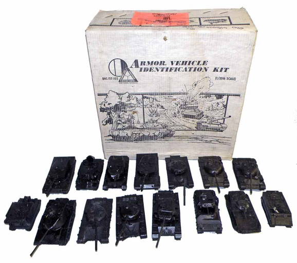 Boxed Us Army Armor Vehicle Id Kit