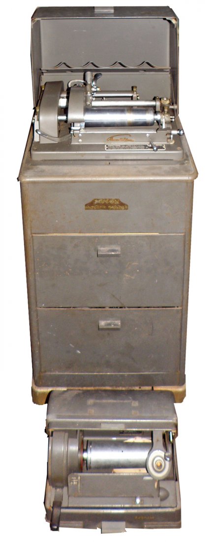 EDISON MASTER SHAVER EDIPHONE - Mar 21, 2015 | Mosby & Co. Auctions in MD