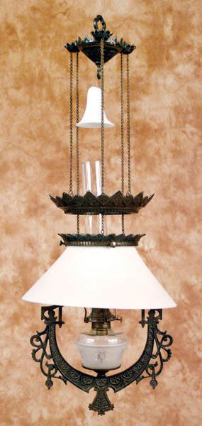22: Victorian Saloon Lamp