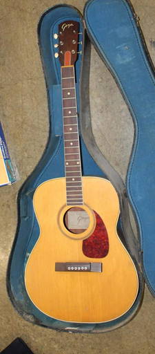 Goya Acoustic Guitar, - May 24, 2019 | Merrill's Auctioneers and ...
