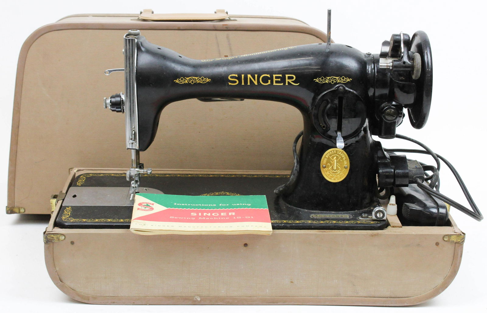 VINTAGE SINGER COBBLER LEATHER SEWING MACHINE - Apr 01, 2017 | Austin ...
