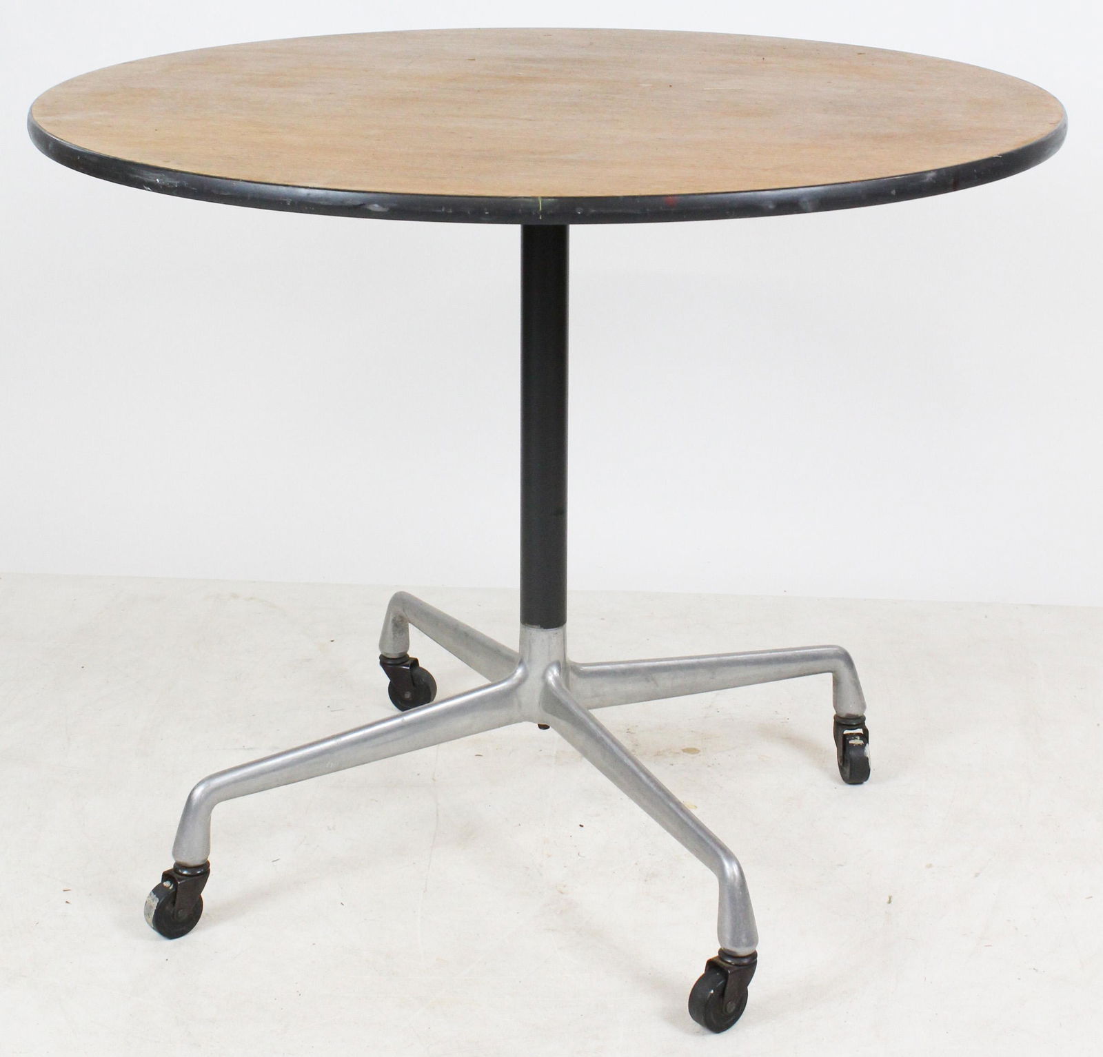 Herman Miller Round Table
