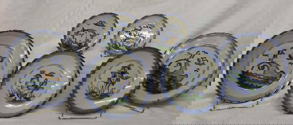 31 Pieces Of Ma Hadley Pottery Dinnerware